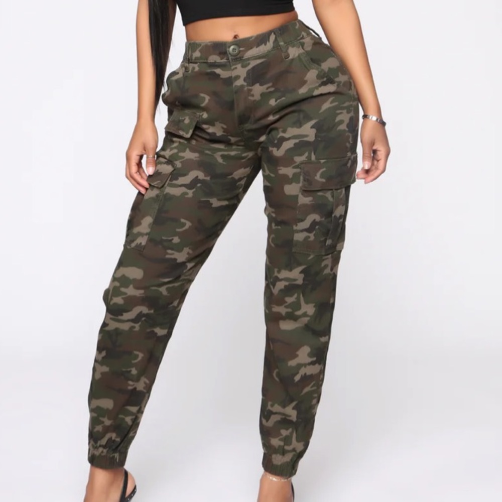 Fashion Nova Cadet Kylie Camp Pants- Camo - Gem